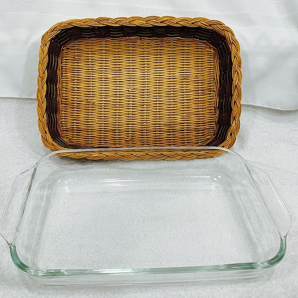 Pyrex | Dining | Vintage Pyrex Designs 2qt Oblong Baking Dish In Rattan ...